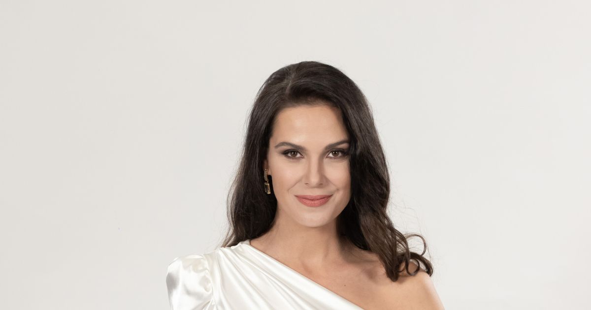 Ula Furlan s prijatelji praznovala 40 let - Svet24.si