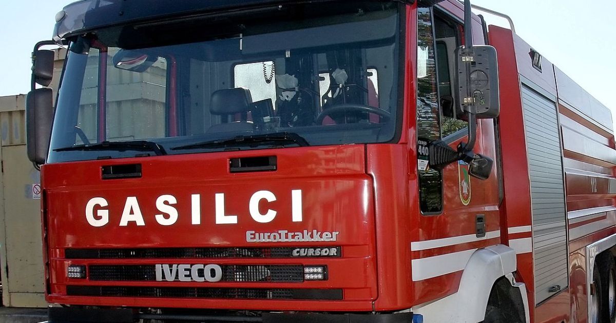 Zagorelo je v avtokleparski delavnici Prevaljah - Svet24.si