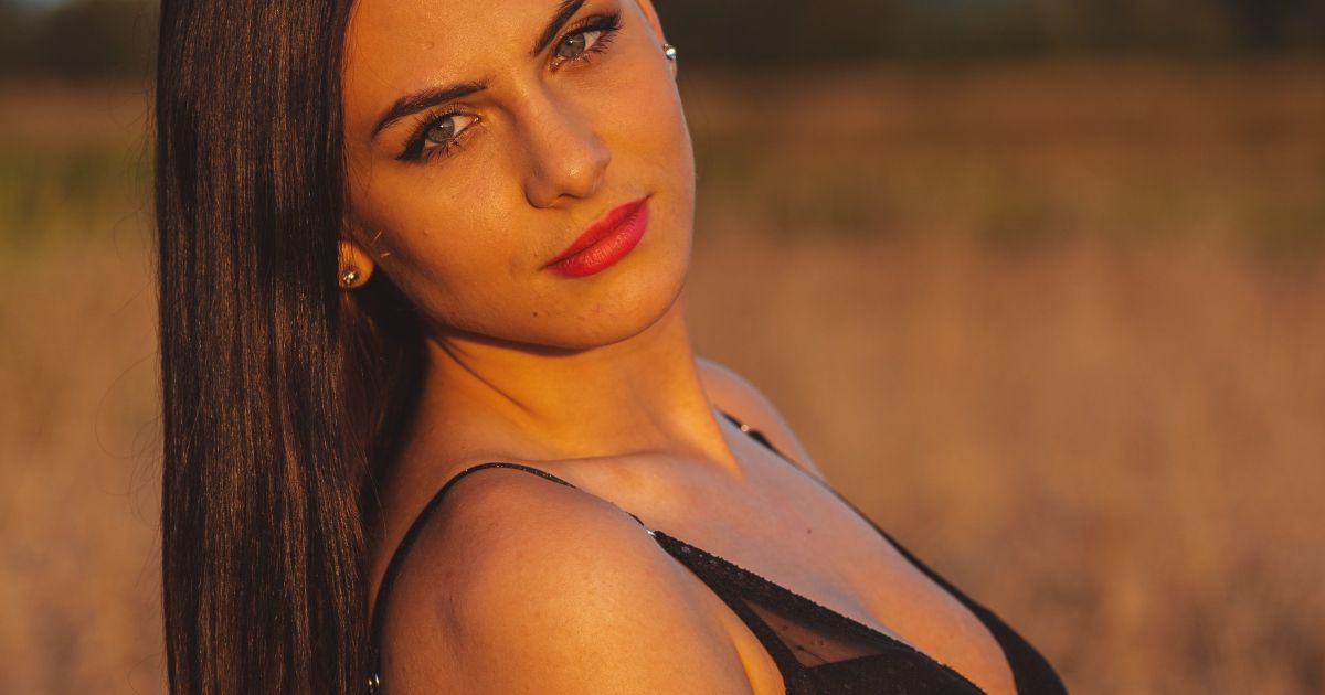 VIDEO: Anja Novoselc in Katja Omerzel za miss Slovenije - Dolenjski list