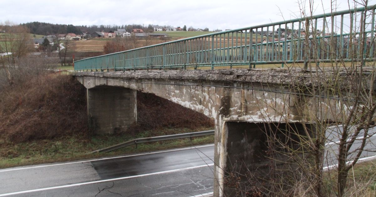 Nadvoz Benečija v petek v rušenje, cesta zaprta - Svet24.si