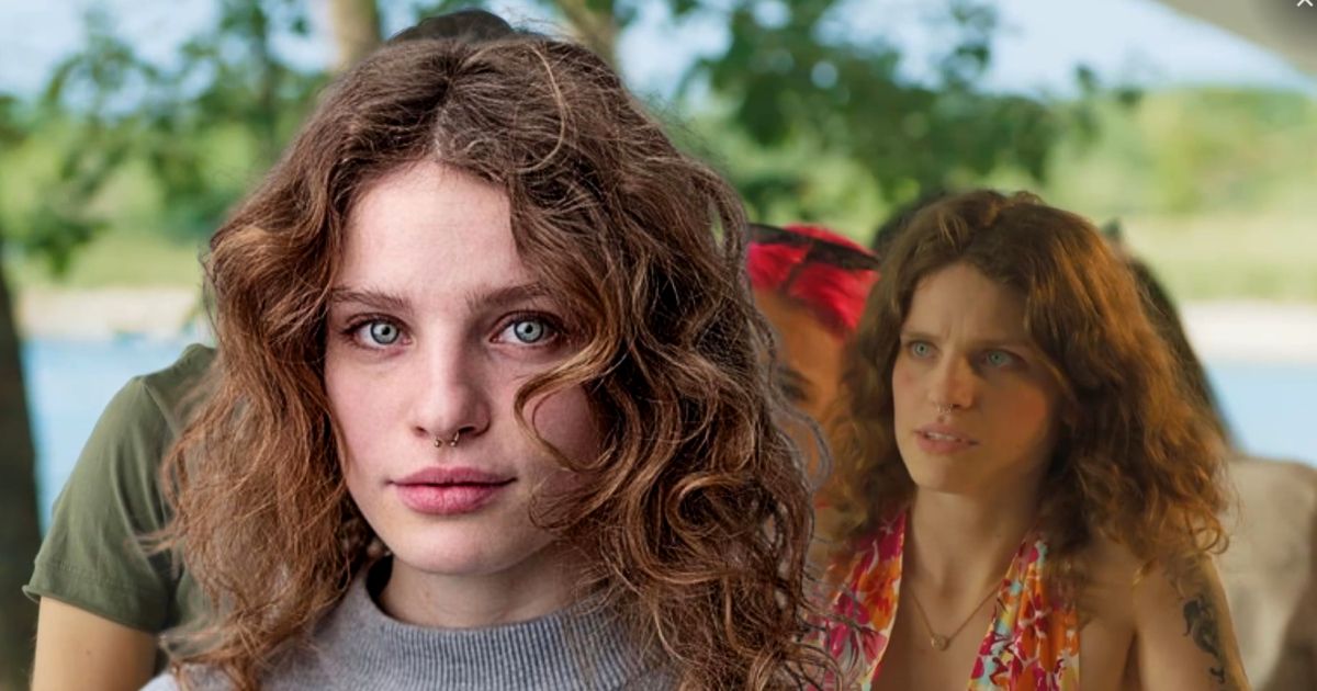 Skrito v raju: Se vam zdi kodrasto dekle od nekje znano? - Svet24.si