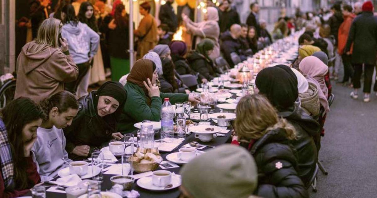 Skupna ramazanska in velikonočna pojedina - Svet24.si