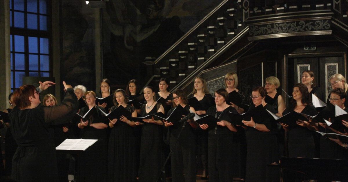 Solzice nastopile v Viteški dvorani - Svet24.si