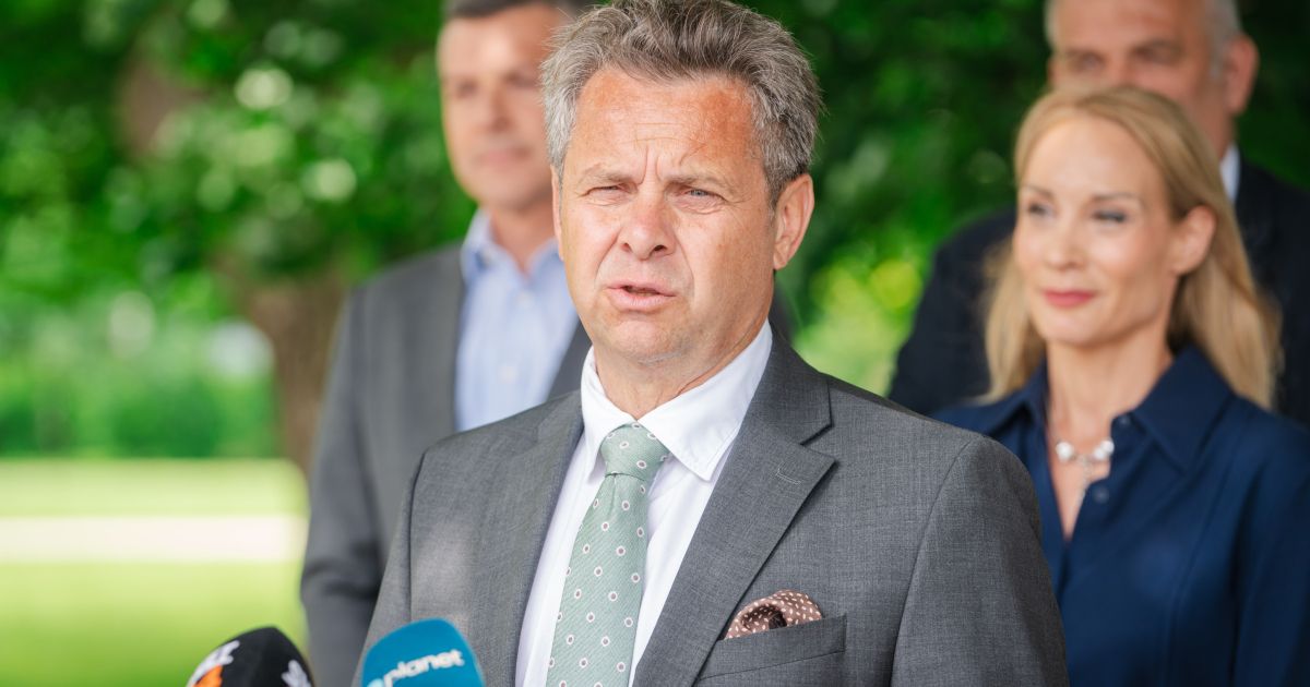 Vesel uživa podporo SD, v Levici se bodo izrekli po volitvah - Svet24.si