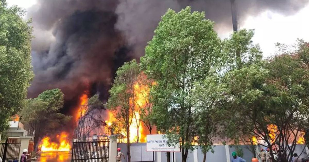 Video: V eksploziji kemičnega reaktorja v farmacevtski tovarni v Indiji ...