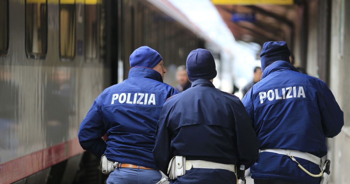 Zaradi grožnje z bombo zaprli železniško postajo v Celovcu - Svet24.si