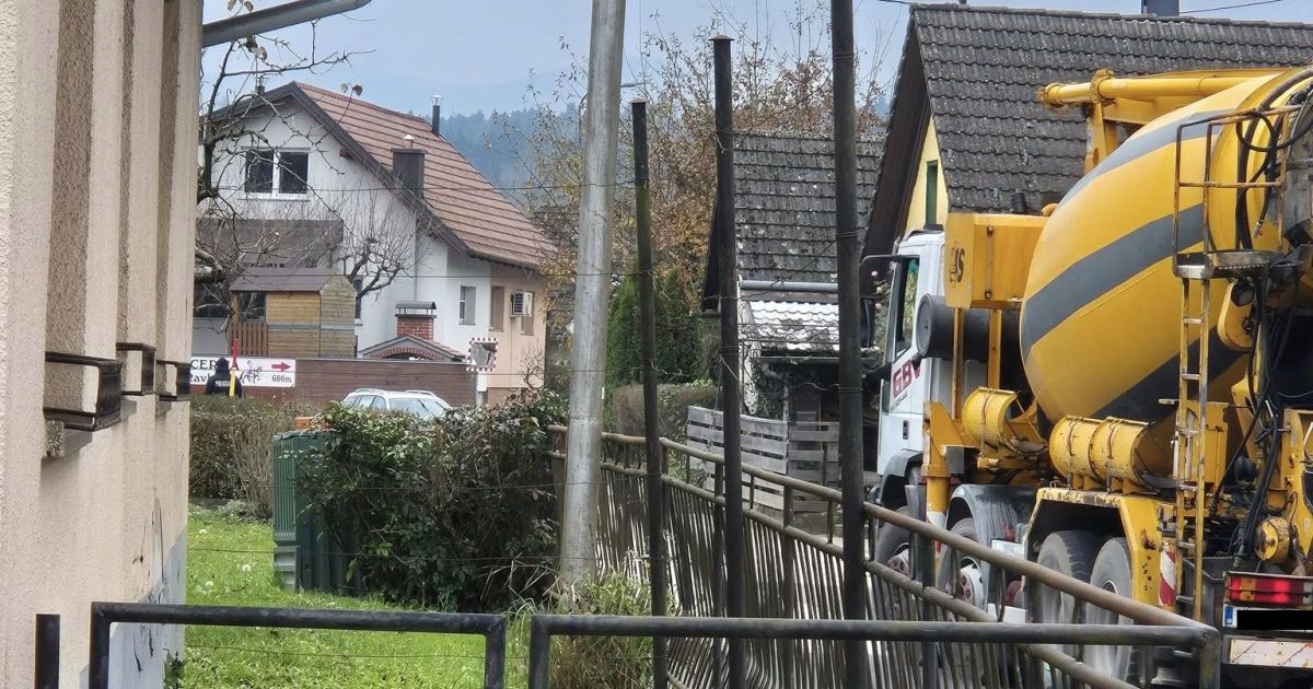 Trčil v podporni zid; pridržali so ga po nasilju nad partnerko - Svet24.si