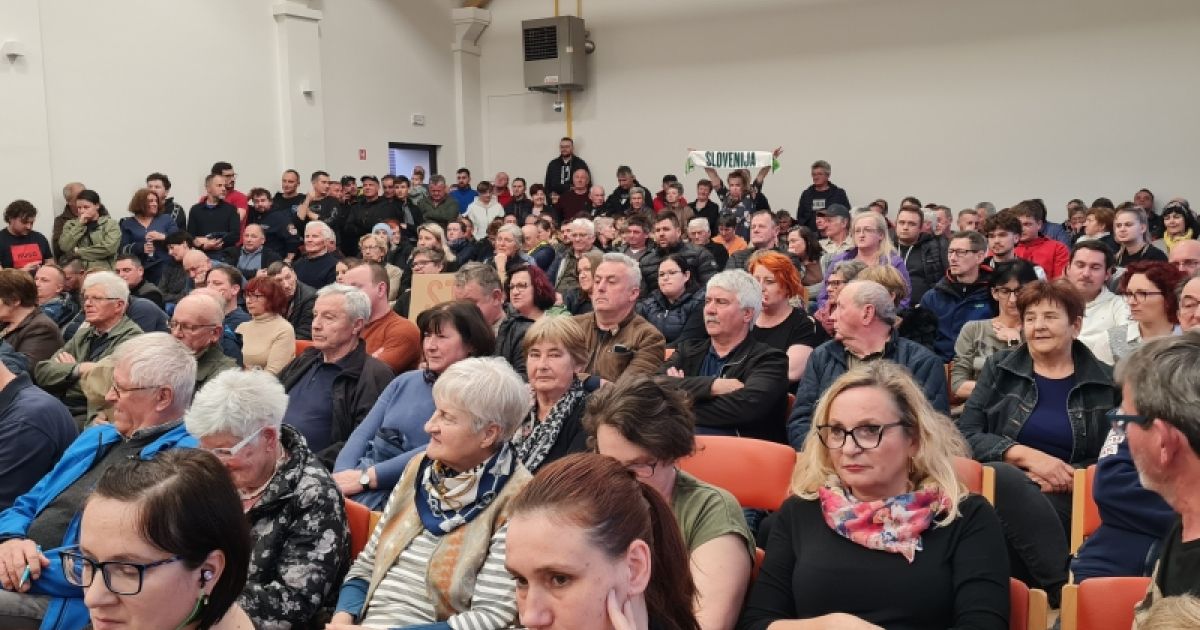 Odločen NE za azilni dom: »Pošljite vojsko na mejo pa fertik!« - Svet24.si