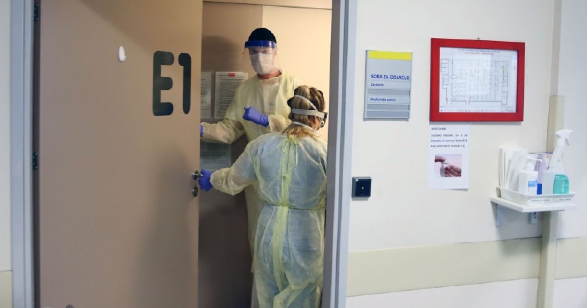 Okužba pri zaposleni, na oddelku samo nujni pregledi in posegi - Svet24.si