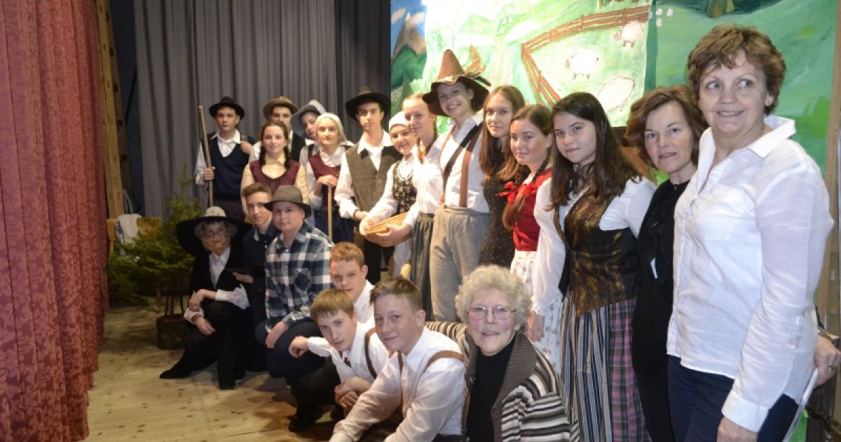 Središče ob Dravi : Dobrodelna gledališka predstava - Štajerski Tednik