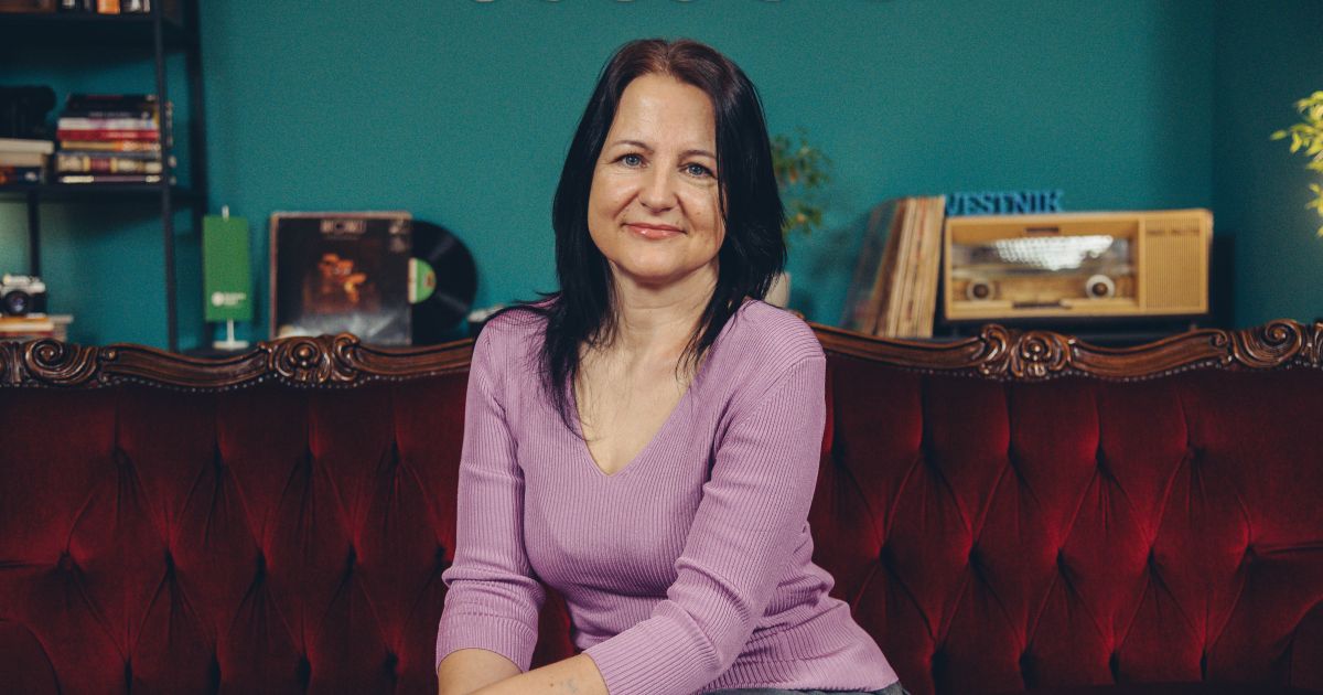 (KAVČ #30) Ana Kolar: od življenja v drvarnici do uspešne podjetnice ...
