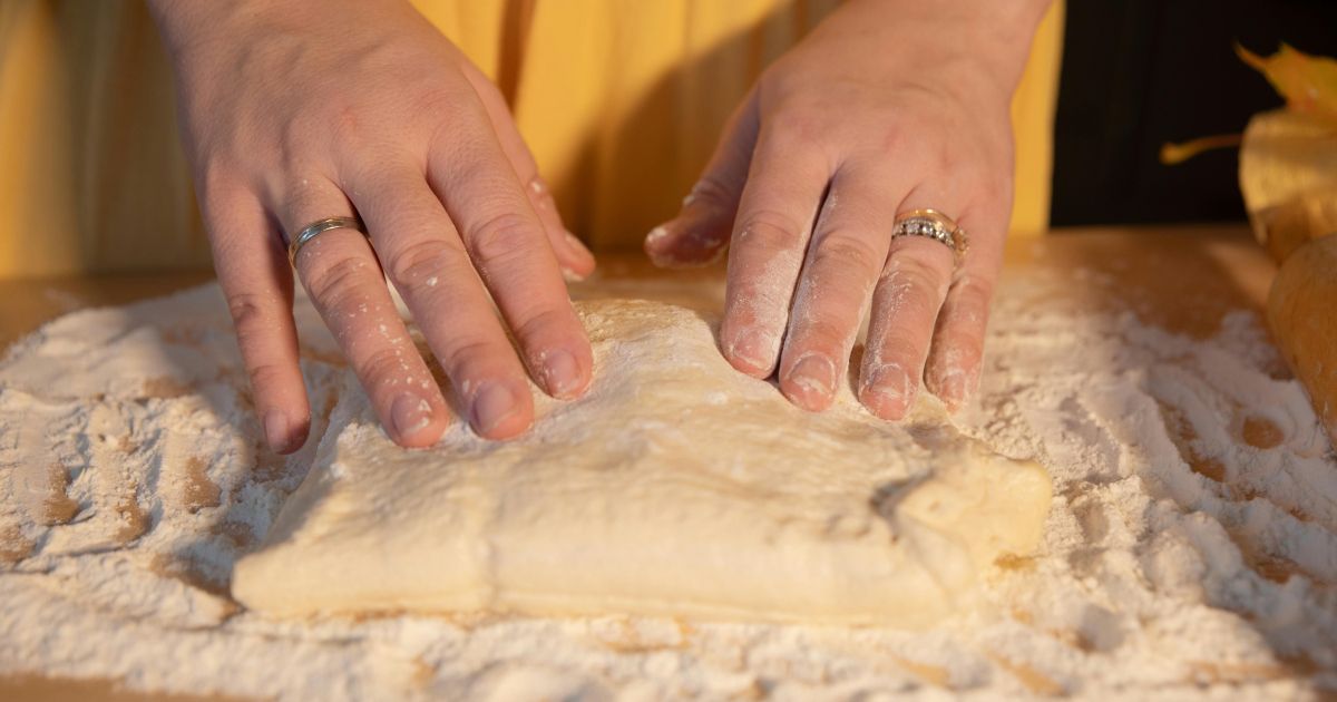 Ali gnetete testo s prstani na rokah? - Svet24.si