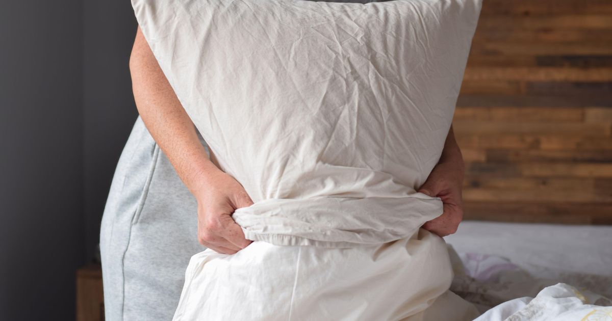 Za sladek spanec primerno vzdržujte odeje in vzglavnike - Svet24.si