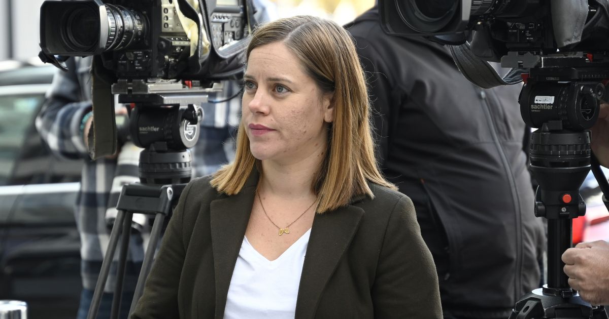 Ana Jud vas gleda: Prepričana, da je treba ves svet nabiti na križ ...