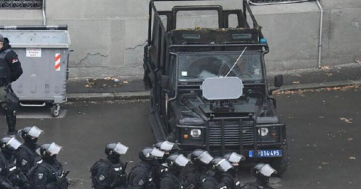 Rusi analizirali, ali so v Beogradu uporabili zvočni top - Svet24.si