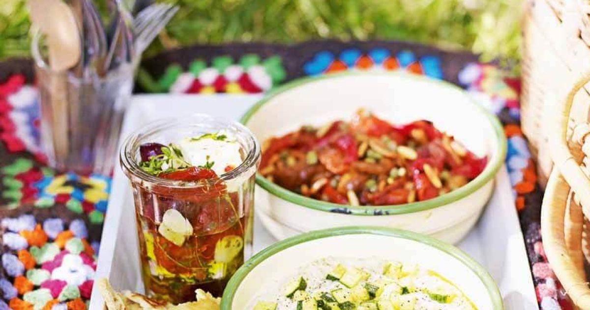 Feta, marinirana v olju s timijanom in čilijem - Svet24.si