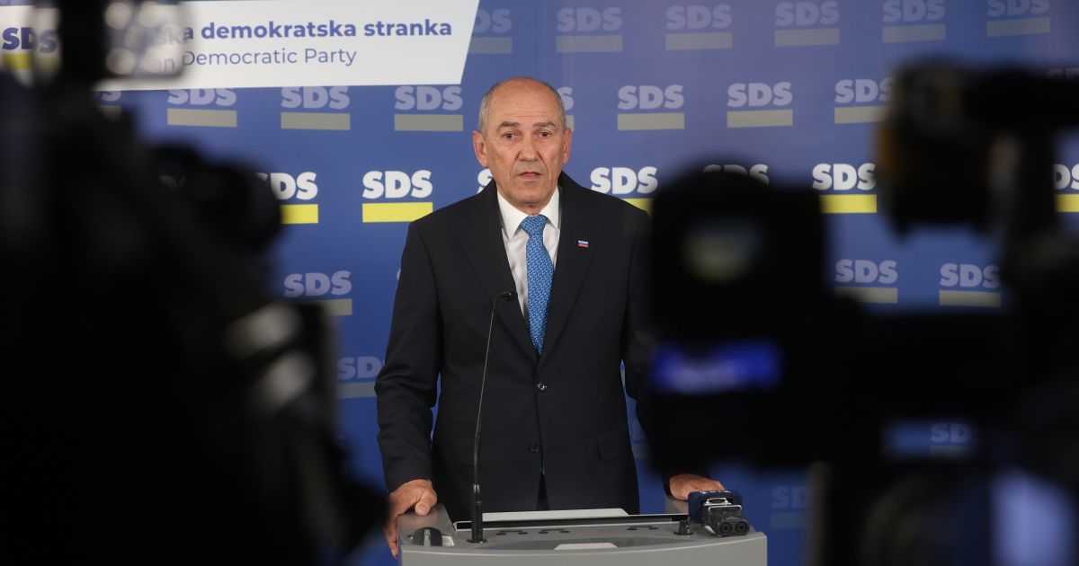Janša na kranjskem sodišču od države terja skoraj milijon evrov ...