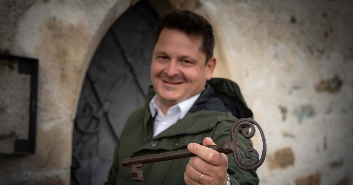 Z Luko Jezerškom na »njegovem« gradu - Svet24.si