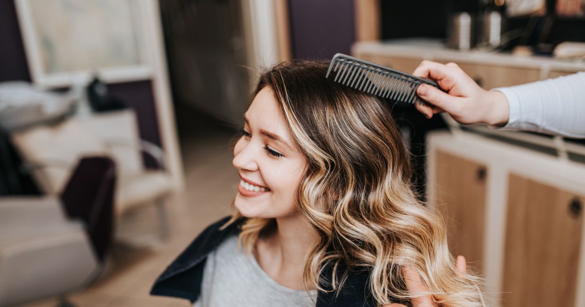 8 frizur, s katerimi bodo vaši tanki lasje videti bolj bujni - Svet24.si