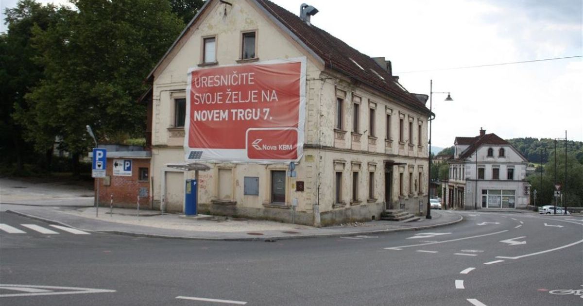 V oči bode nekdanji hotel Kandija, stari dobri "Windischer" še kar razpada - Svet24.si