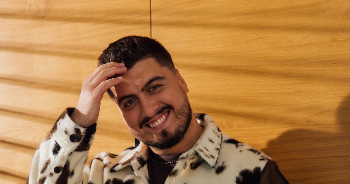 Kdo je skrivnostno dekle, o kateri poje Luka Sešek? - Veseljak.si