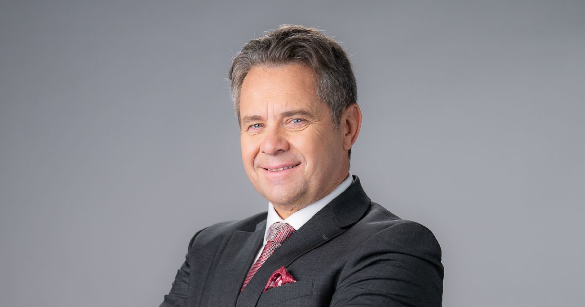 Pogovori o prihodnosti: Tomaž Vesel v prvi oddaji gosti Karla Erjavca ...