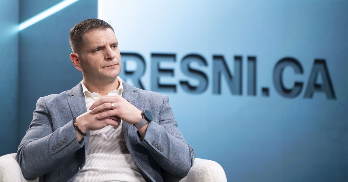 Radio Aktual - Politik, ki dan začne v ledeni vodi: Zoran Stevanović ...