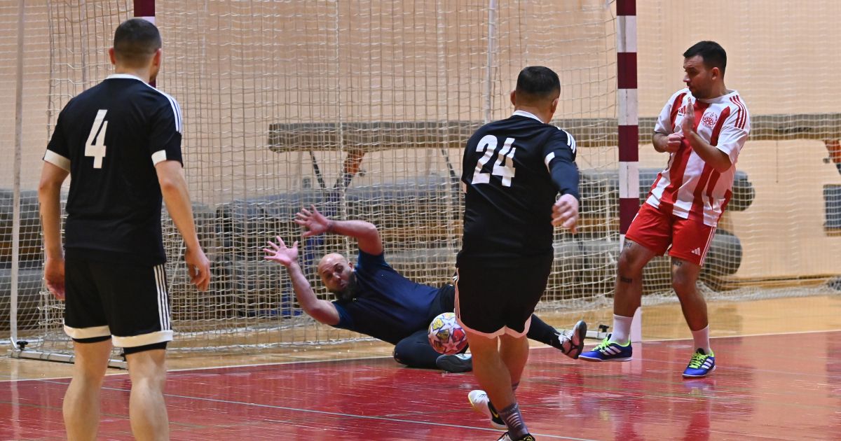 Foto: Ogrevanje Zamuda najboljše tudi na turnirju NK Roma - Vestnik.si