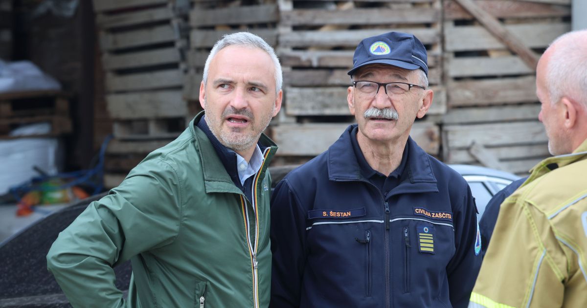 Cigler Kralj po ogledu škode: "Elektrike kot kaže še dolgo ne bo ...