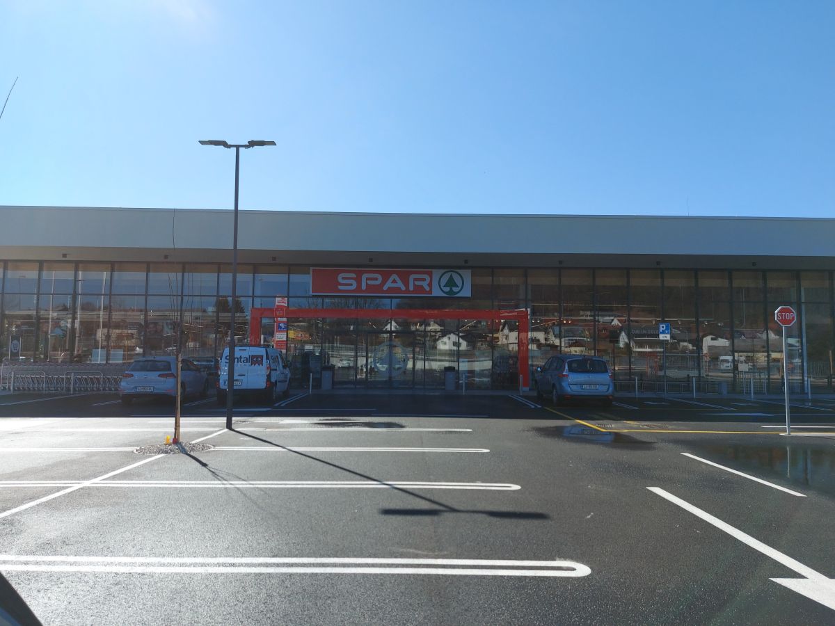 Odpirajo Spar Drska v Novem mestu; konec meseca še lekarna - Svet24.si