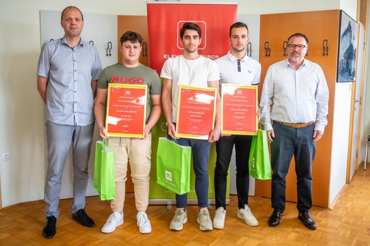Elektro Maribor nagradil tri dijake SPTŠ Murska Sobota - Svet24.si
