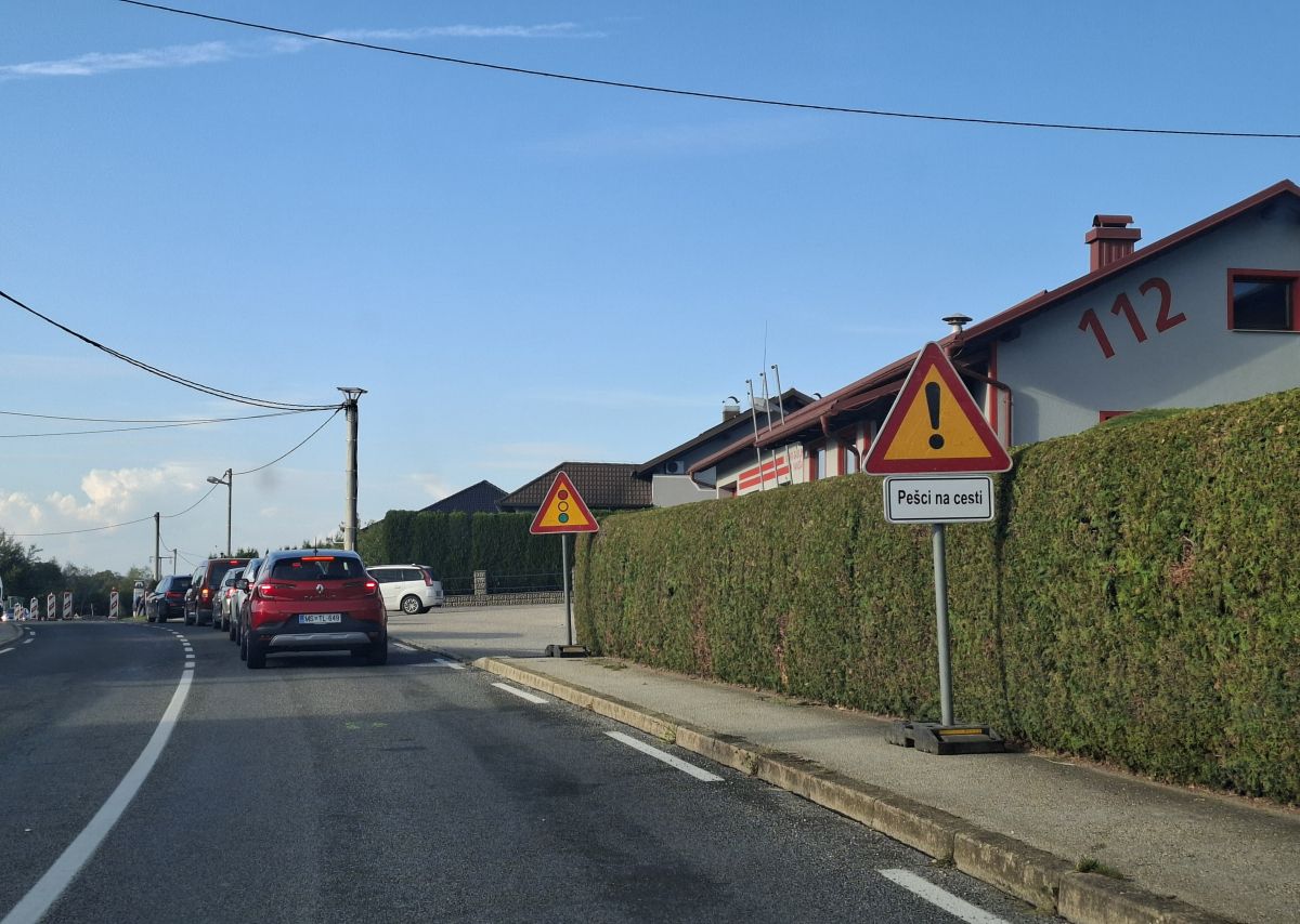 Skozi Vanečo promet poteka izmenično enosmerno. Kaj je razlog? - Svet24.si