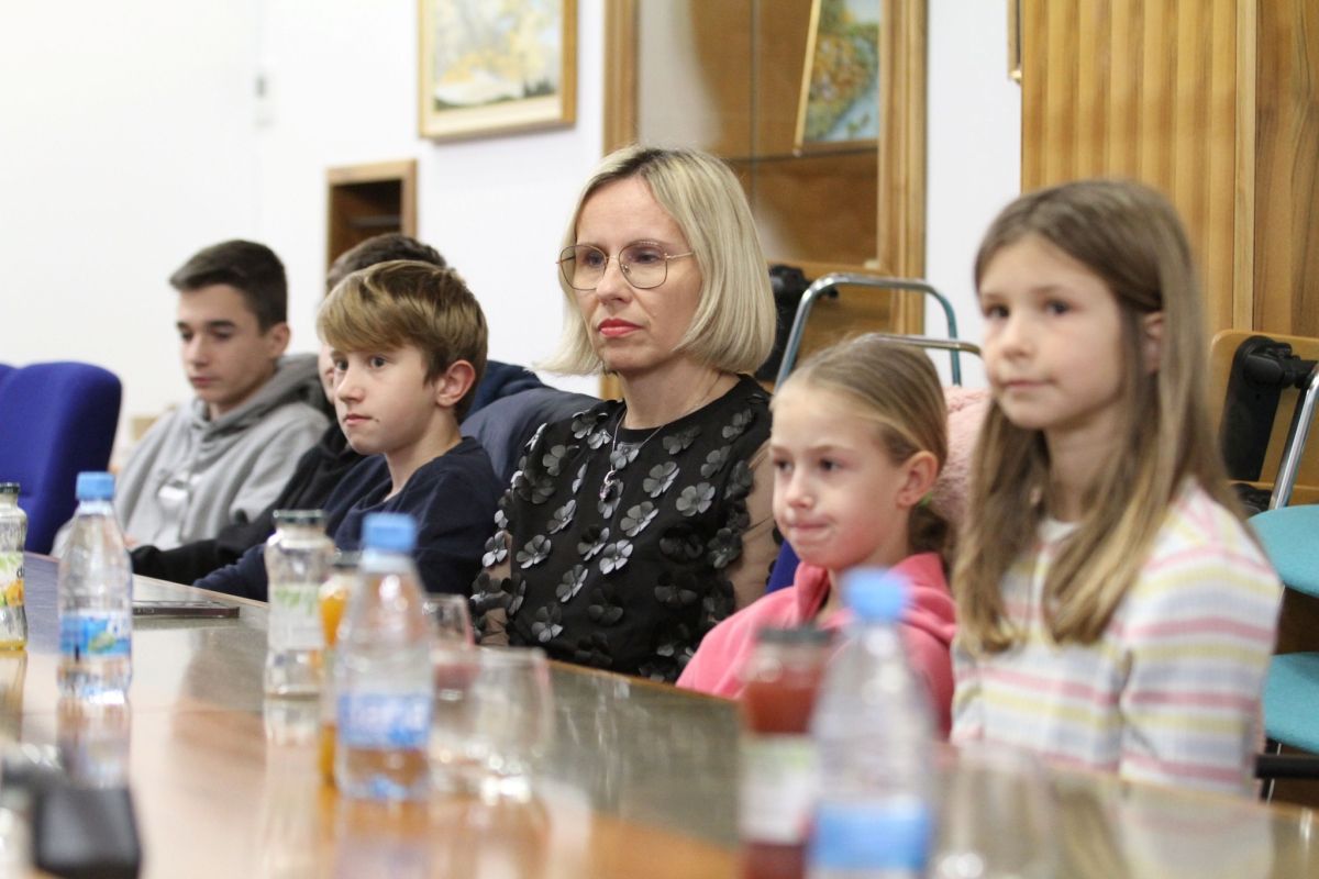 Šentlovrenški plezalci plezajo visoko in posegajo po odličnih ...