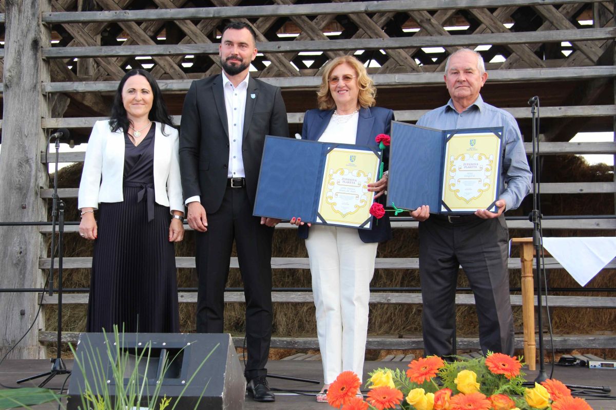 Občina Šentrupert praznuje, županova plaketa Danici Avsec in Alojzu ...