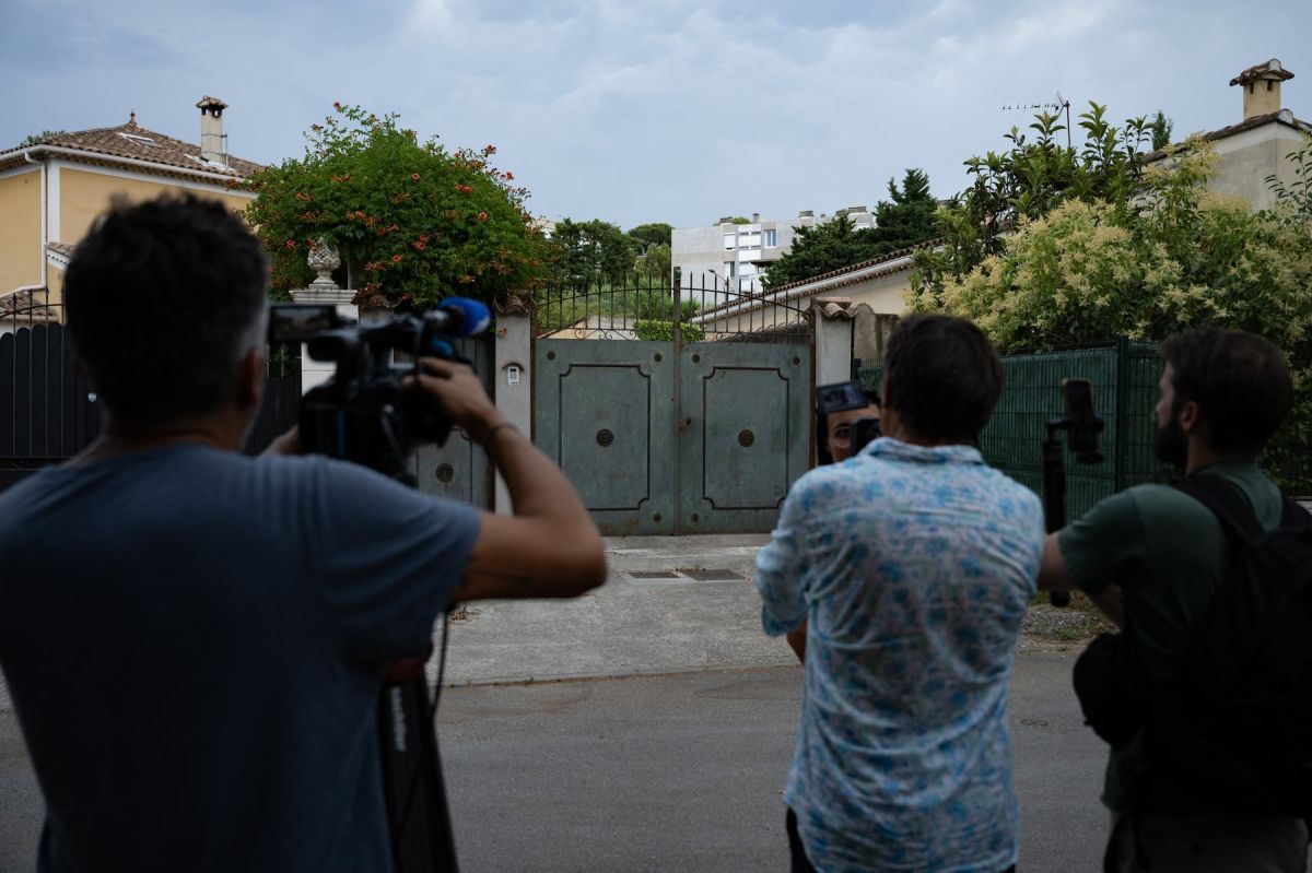 Francija v šoku: V avtomobilu našli mrtva otroka - Svet24.si