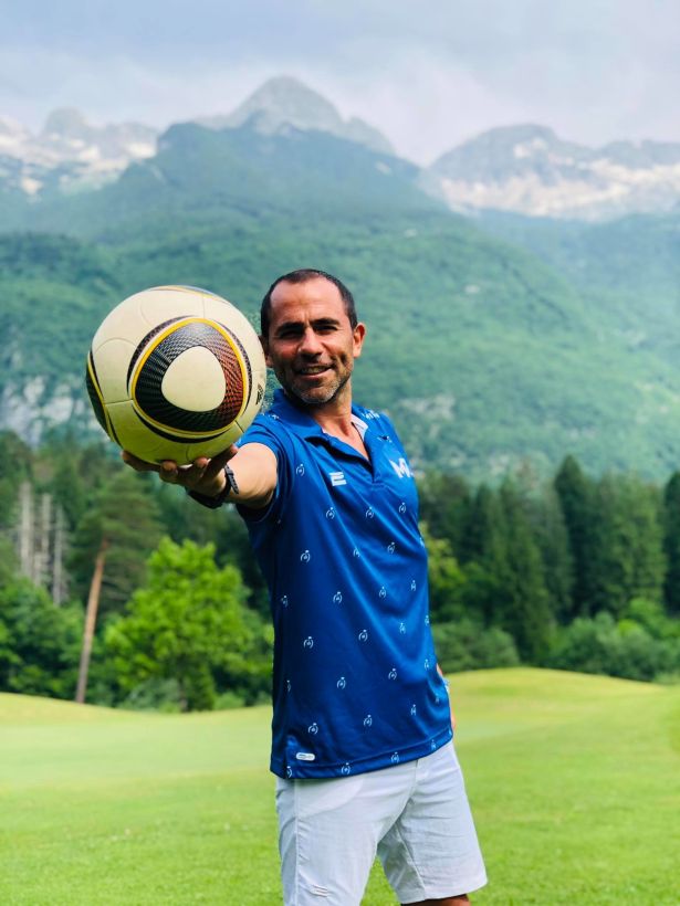 Matias Perrone: Gremo v pravo smer - Ekipa