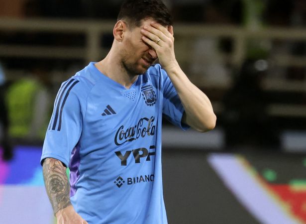 Šok vseh šokov! Messi poškodovan pred prvenstvom?! Na treningu se je ...