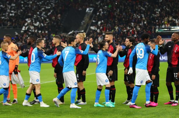 Neapelj gori, za nogometaši Milana pa je peklenska noč !!! Krivi so ...