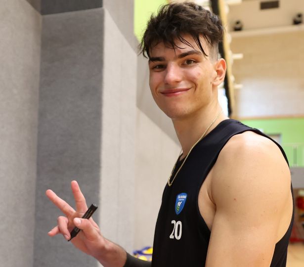 Mujanović vendarle v Monzi - Ekipa