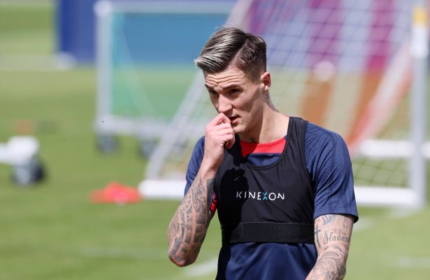 Je to njegova naslednja destinacija? Šeškov agent se je mudil pri ...