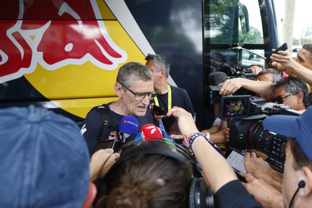 Roglič si lahko sam plača, če hoče na izlet – šef Red Bulla brez dlake ...