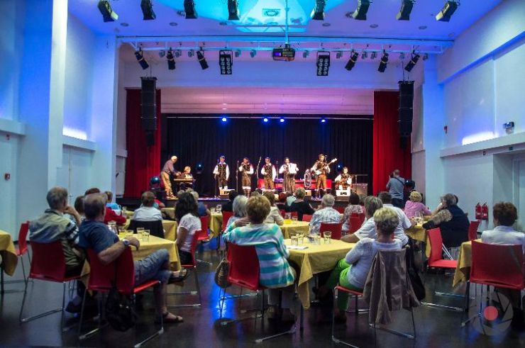 FOTO: Aktivni Brežičani na 4-dnevni športni oddhih | Radio Krka ...