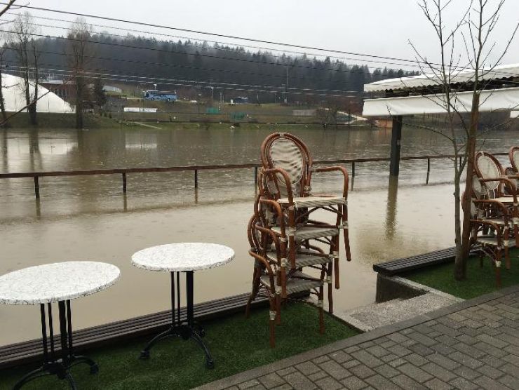 FOTO: Loka pod vodo | Radio Krka – Dolenjska v srcu
