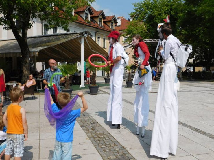 FOTO: 'Velikani' odprli Festival urbane kulture | Radio Krka – Dolenjska v srcu