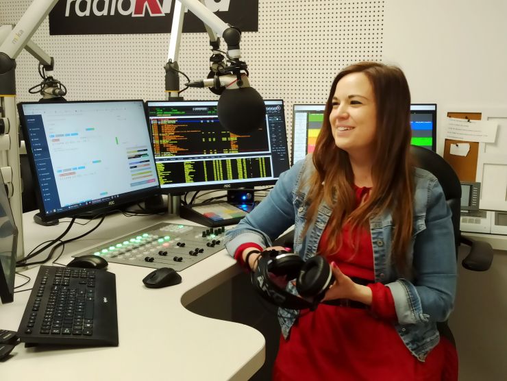 Petra peče slastne torte | Radio Krka – Dolenjska v srcu