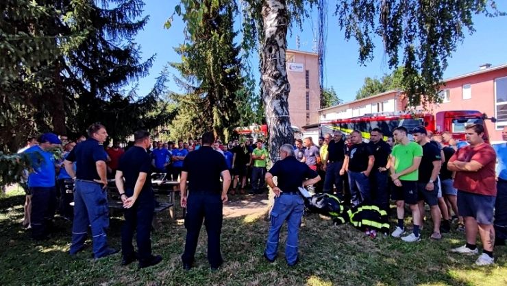 Krka ob enih: Dolenjski gasilci na pomoč | Radio Krka – Dolenjska v srcu