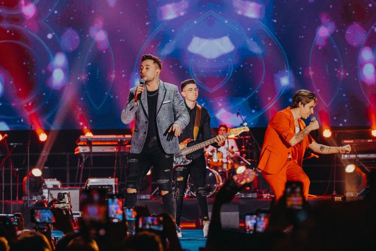 FOTO: Aktualov spektakel spet navdušil polne Stožice - Njena.si