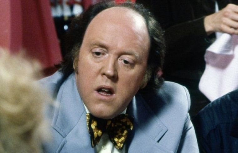 Zdravniki zakrivili smrt zvezdnika serije Črni gad? - Njena.si