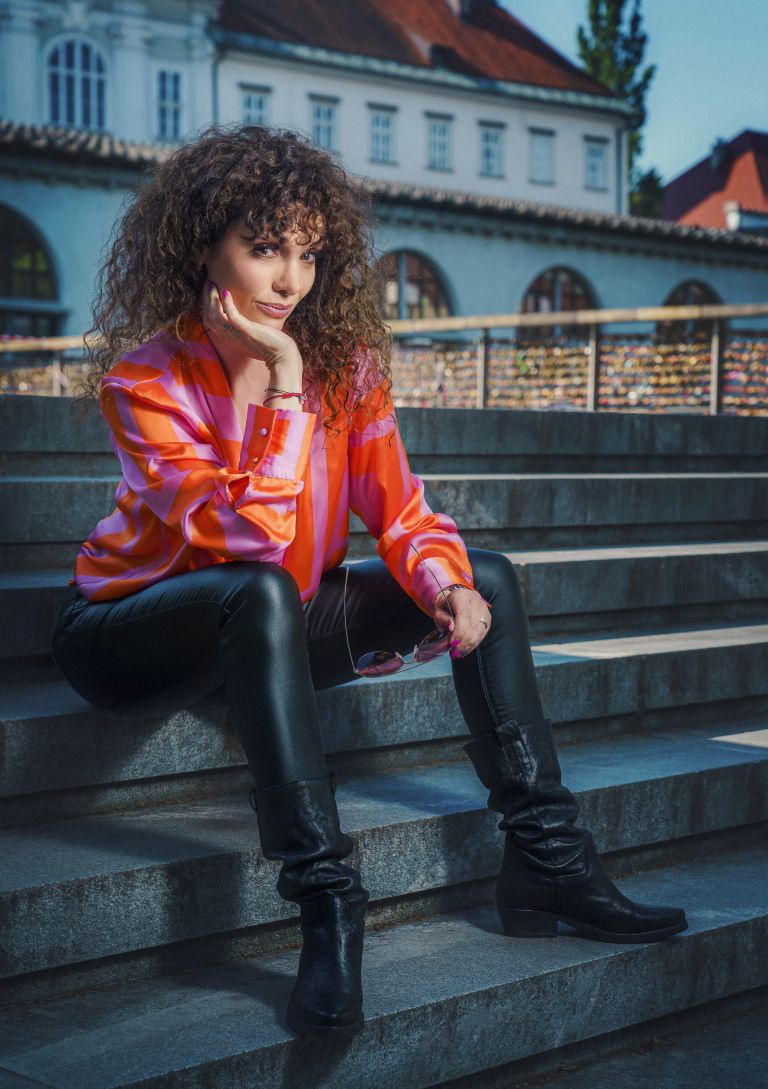 Stilistka Metka Albreht razkriva top modne trende leta 2026 - Svet24.si