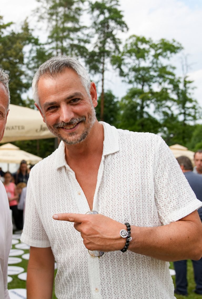 Miha Hercog v javnosti prvič pokazal novo izbranko - Svet24.si